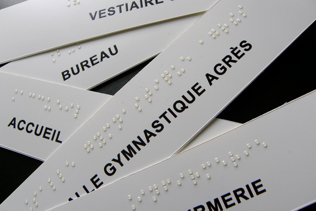 Signalétique Braille : Assurer l'Accessibilité avec Laville Braille